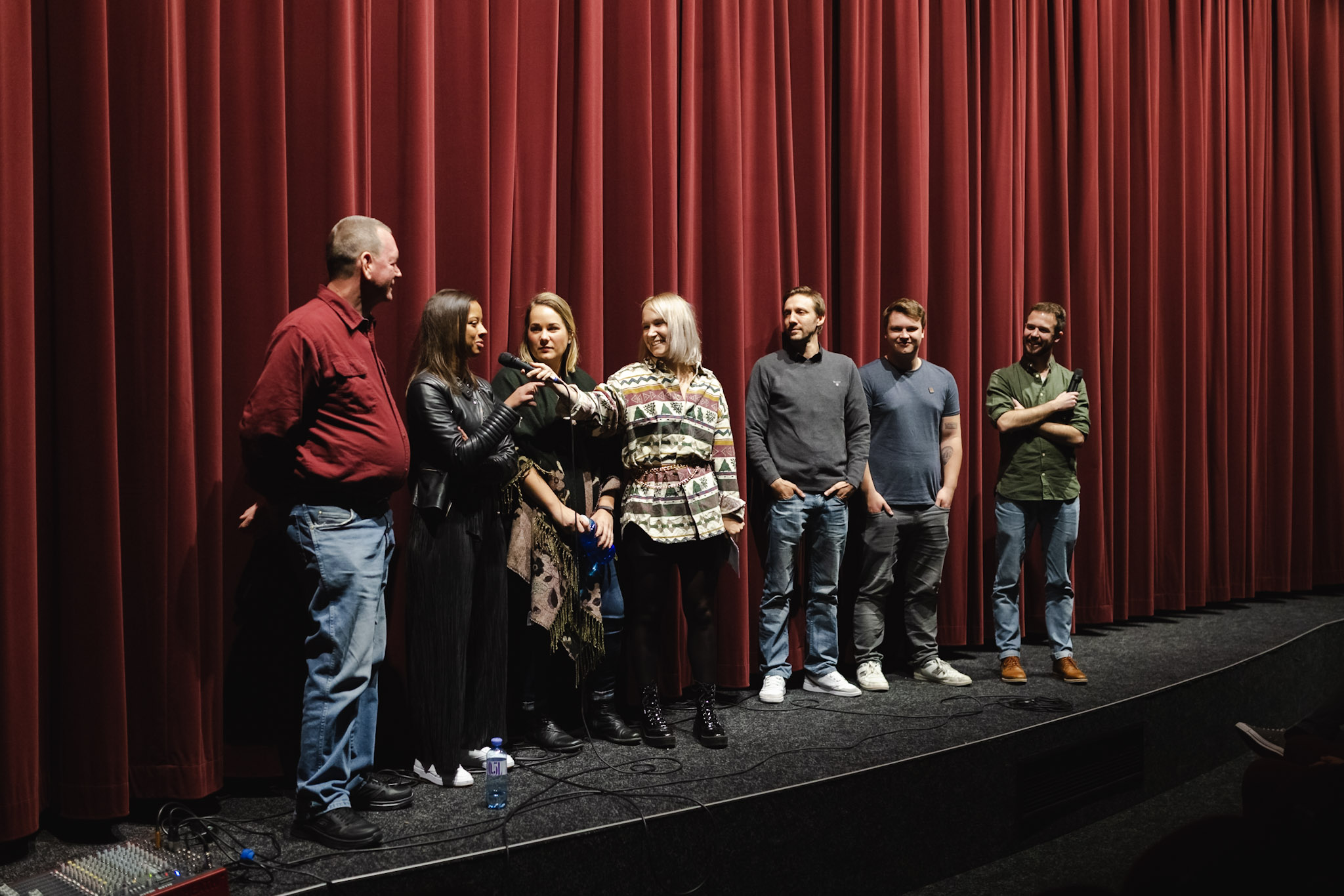 FILM - Couch Connections - A Documentary about Couchsurfing